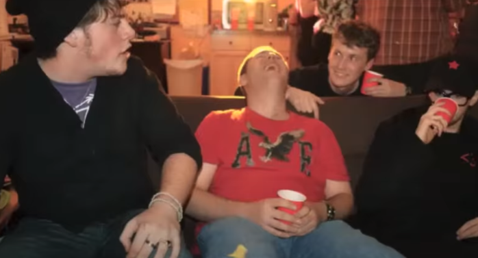 Photo Story - Past Simple - ELT Buzz Video Lessons